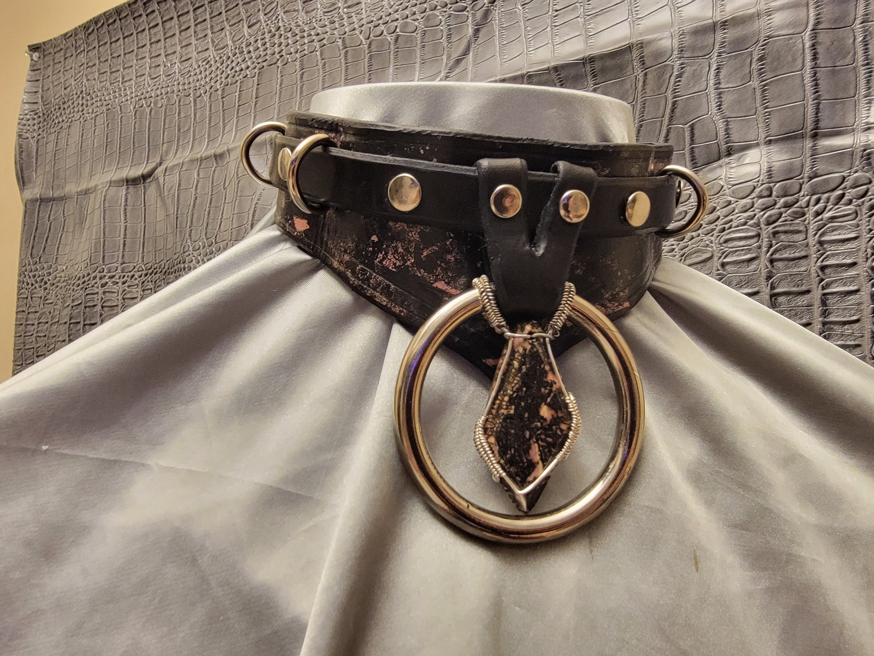 Custom Collars – Underground Leather