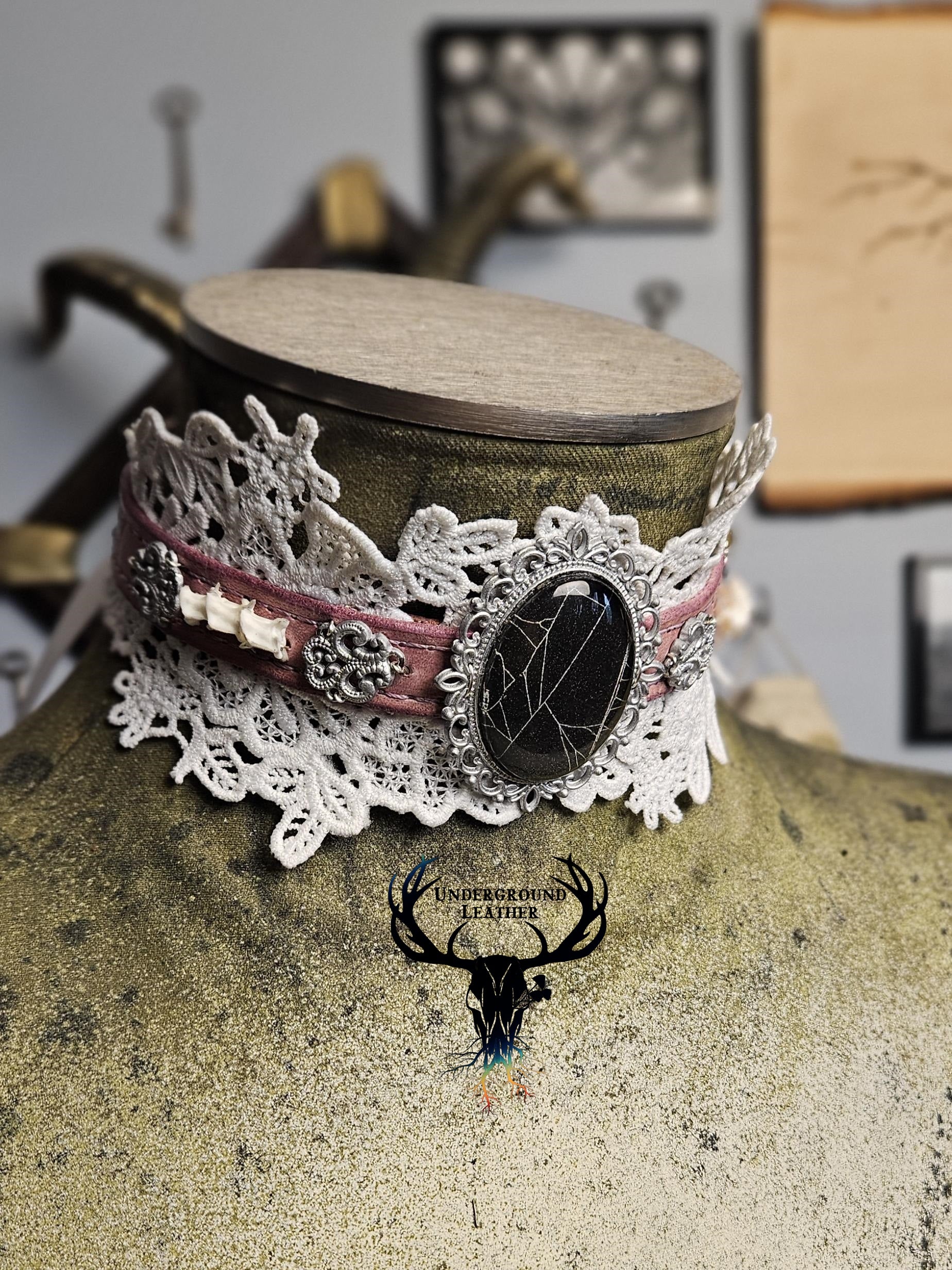 Custom Collars – Underground Leather